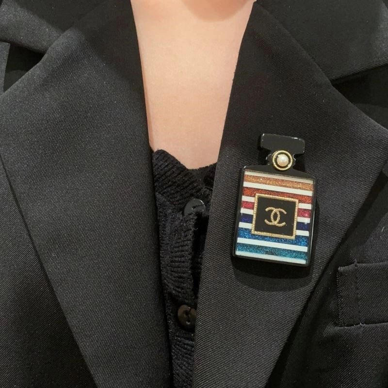 Brand-authenticated Chanel Brooches