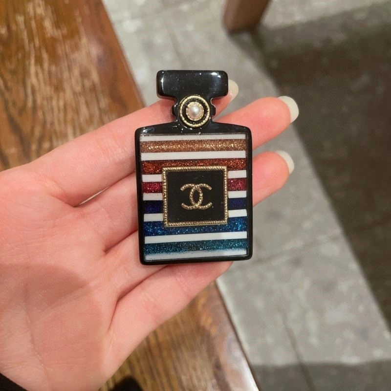 Brand-authenticated Chanel Brooches
