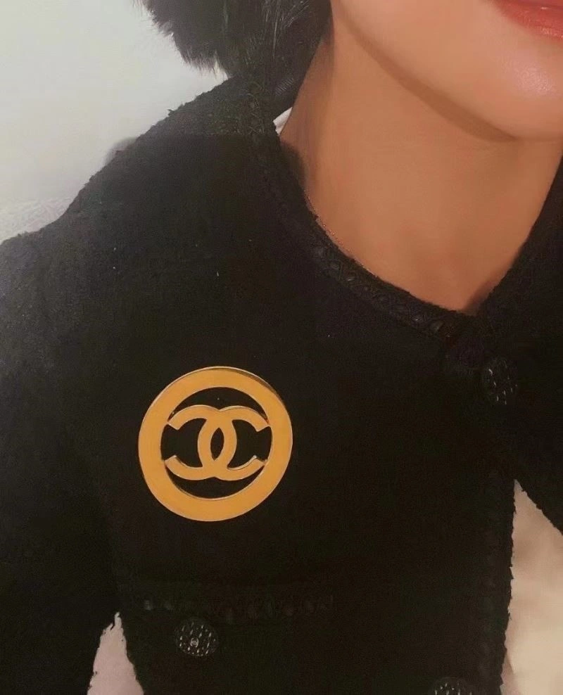 Brand-authenticated Chanel Brooches