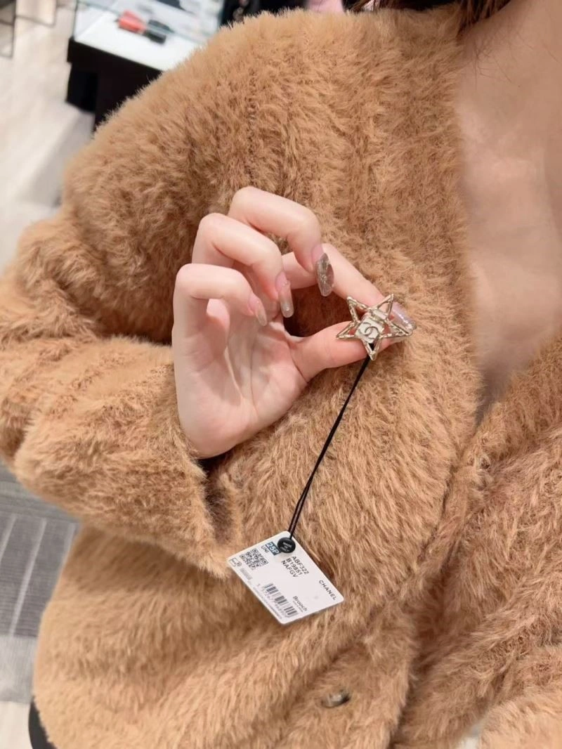 Bargain Chanel Brooches