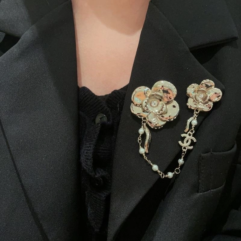 Precise copy Chanel Brooches