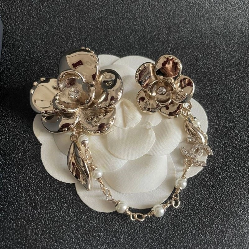 Precise copy Chanel Brooches