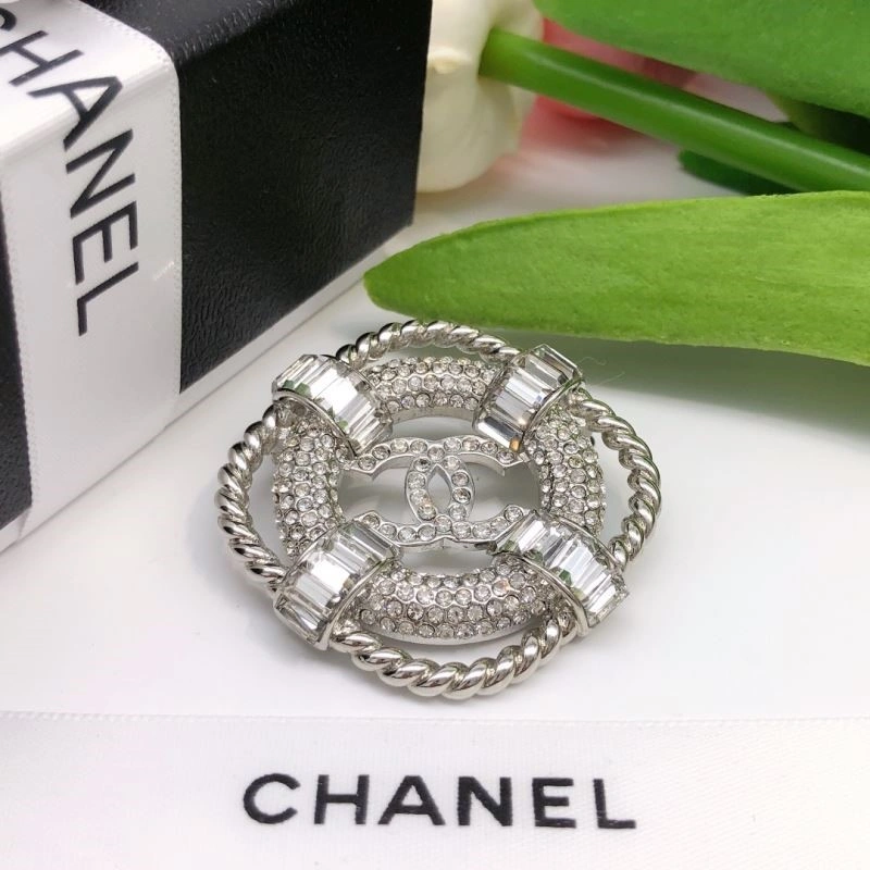 Brand-original Chanel Brooches
