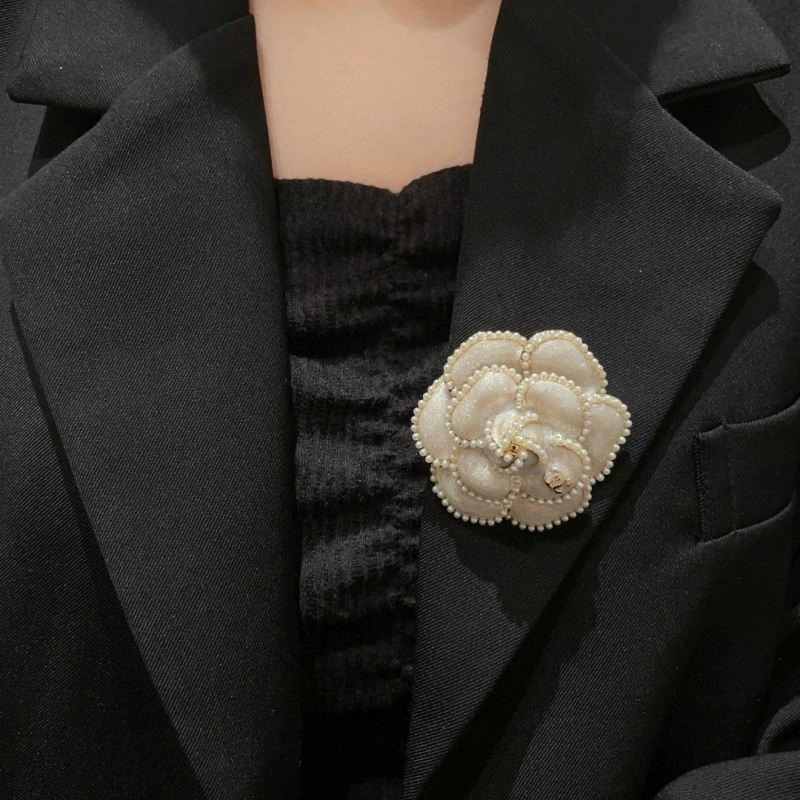 Official Chanel Brooches