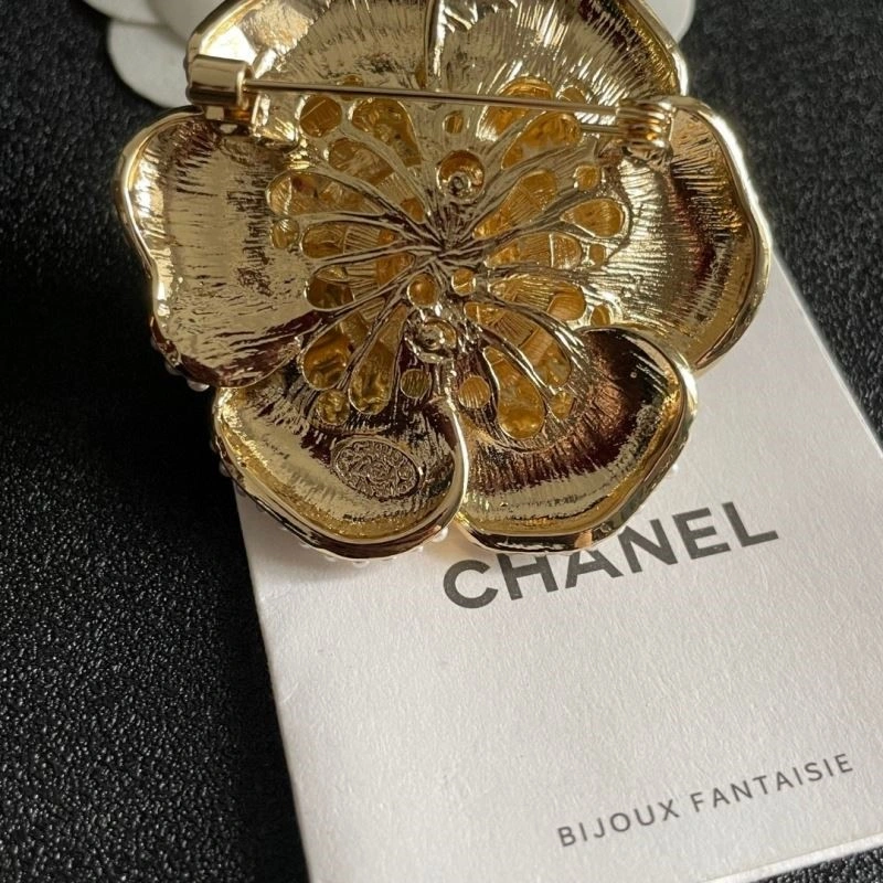 Official Chanel Brooches