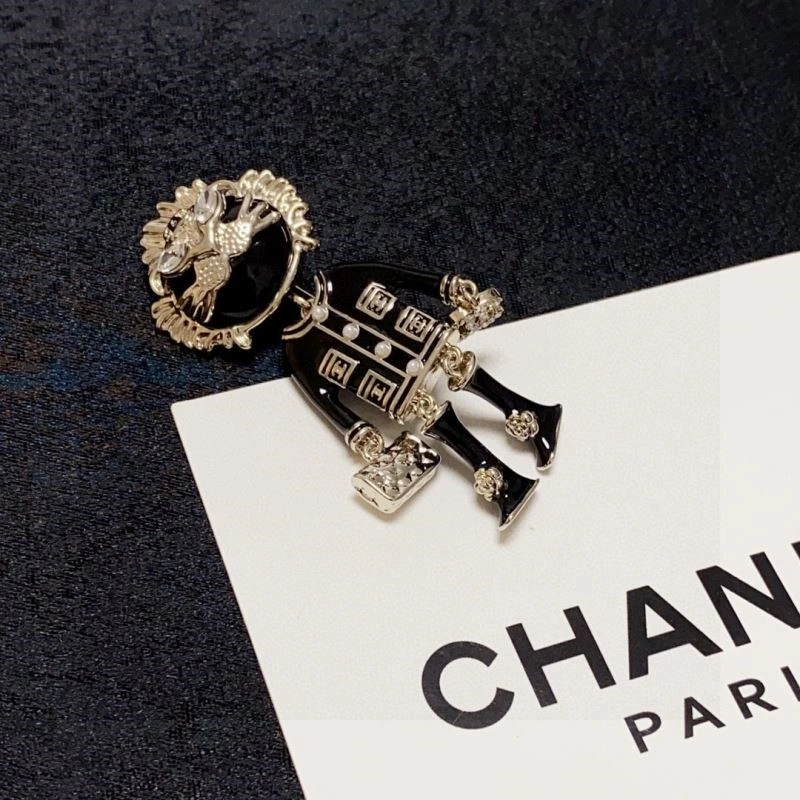 Official Chanel Brooches