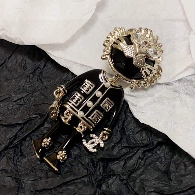 Official Chanel Brooches