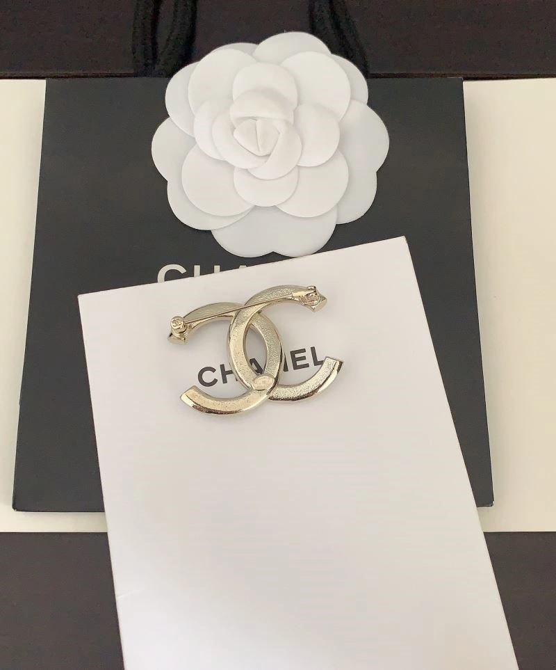 Legit Chanel Brooches
