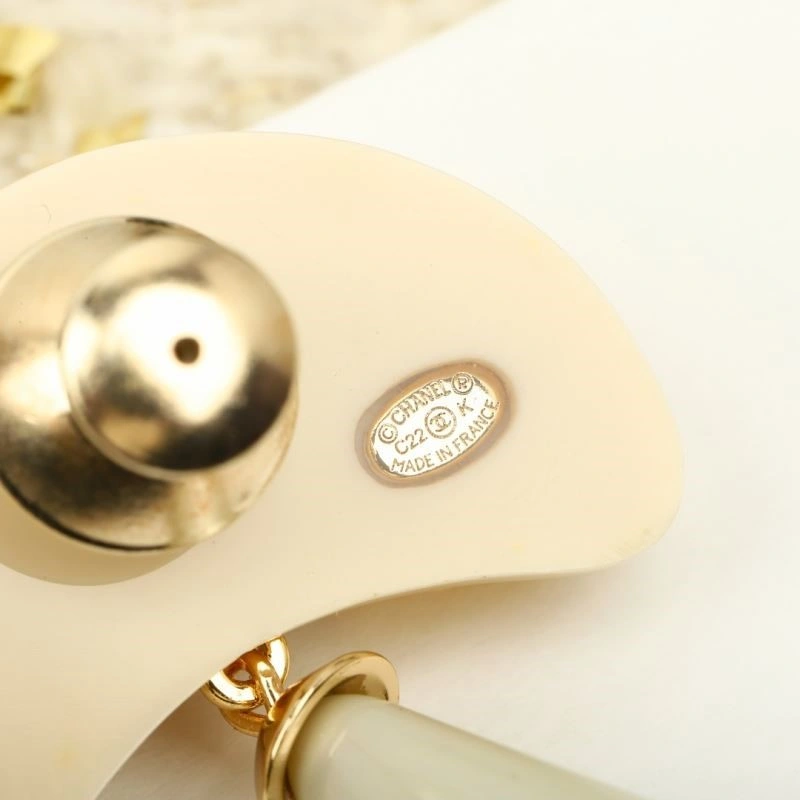 High accuracy Chanel Brooches