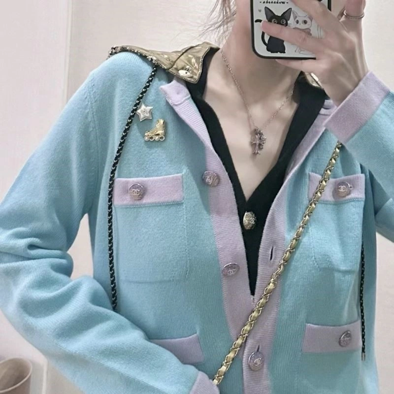 Official Chanel Brooches
