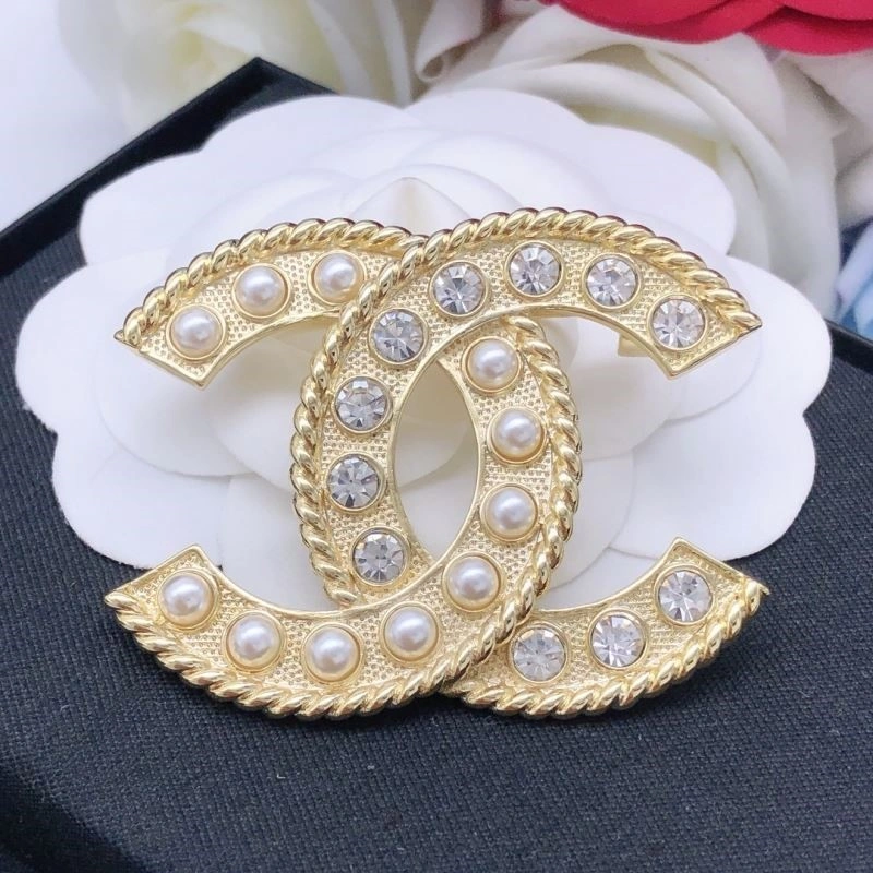 High accuracy Chanel Brooches