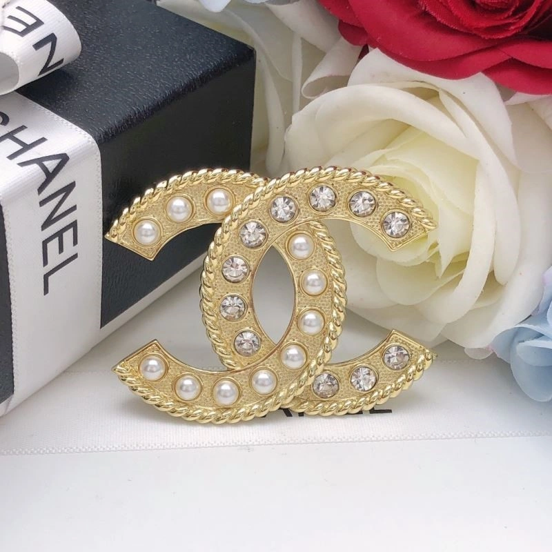 High accuracy Chanel Brooches