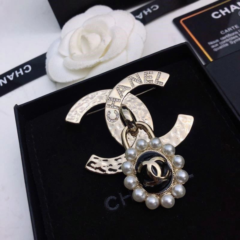 Legit Chanel Brooches