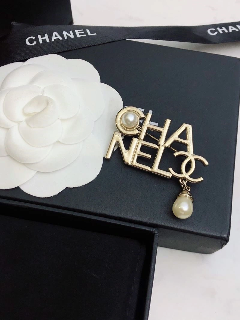 Brand-original Chanel Brooches