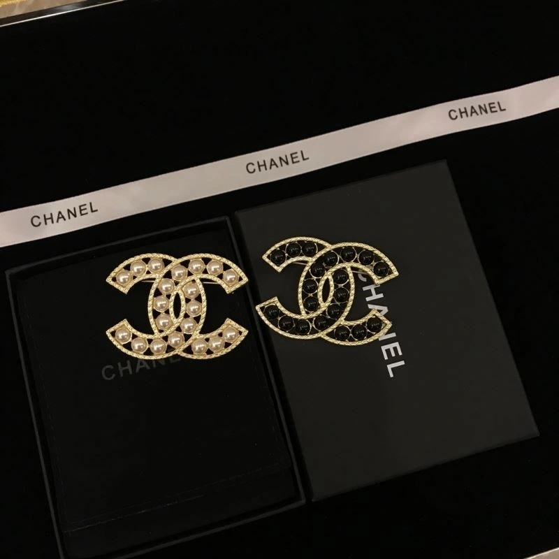 Official Chanel Brooches