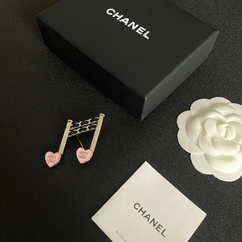 Brand-original Chanel Brooches