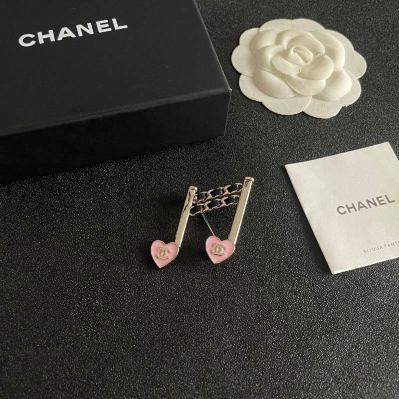 Brand-original Chanel Brooches