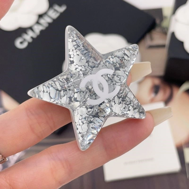 Brand-original Chanel Brooches