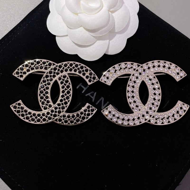 High fidelity Chanel Brooches
