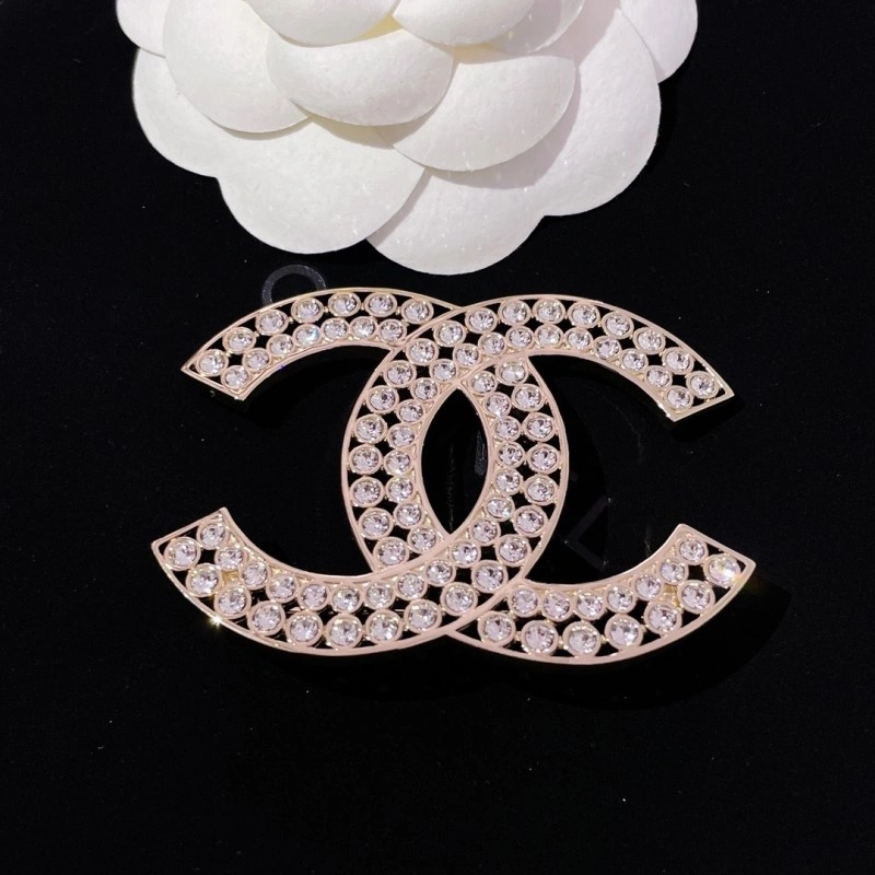 High fidelity Chanel Brooches