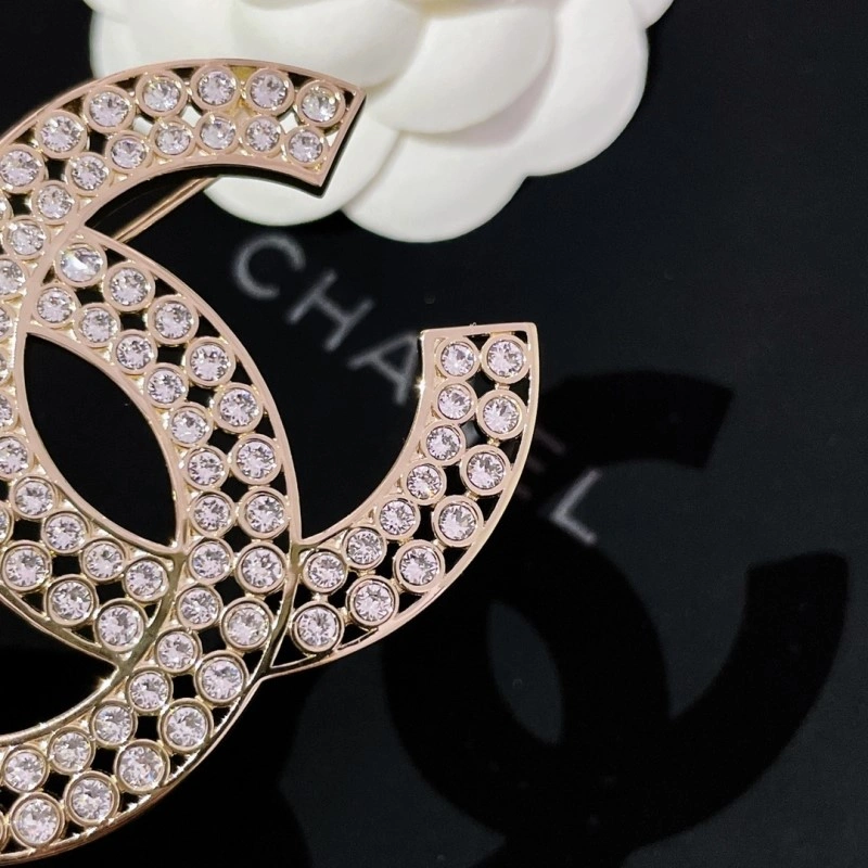 High fidelity Chanel Brooches