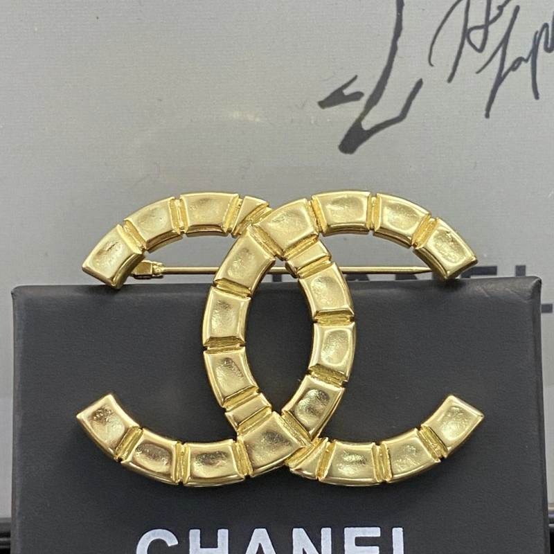 Brand-original Chanel Brooches