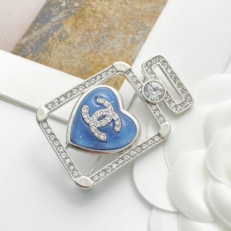 High fidelity Chanel Brooches