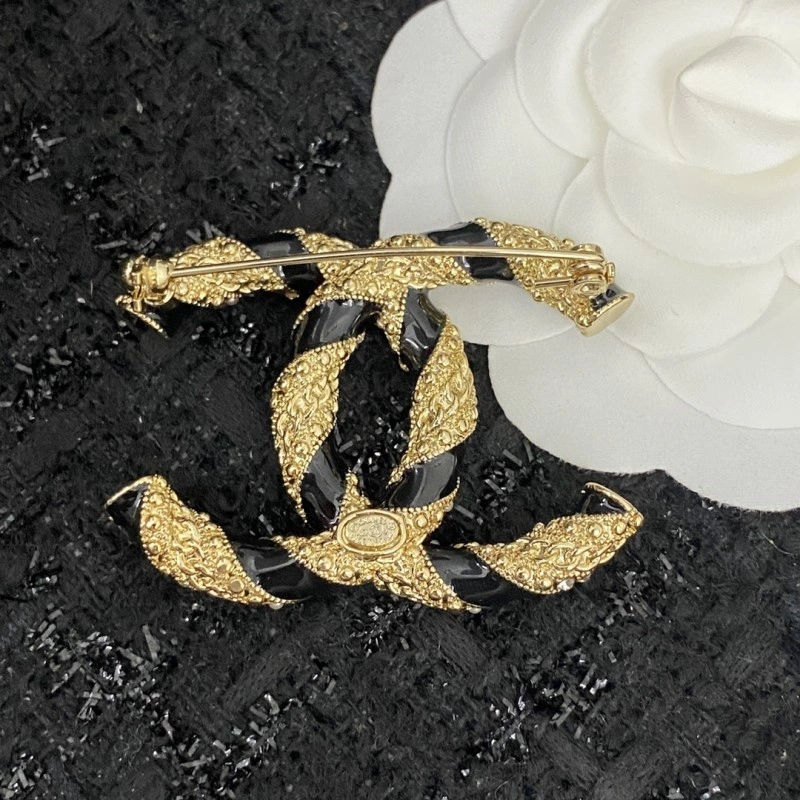 Brand-original Chanel Brooches