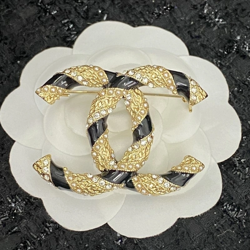 Brand-original Chanel Brooches