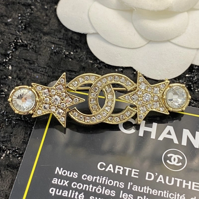 Accurate model Chanel Brooches