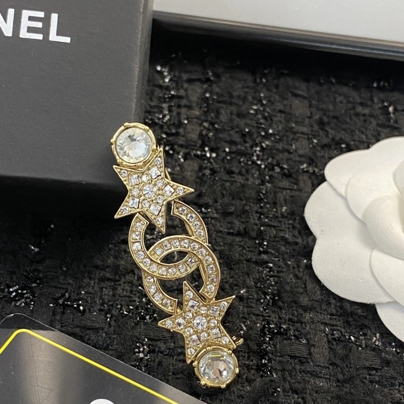 Accurate model Chanel Brooches