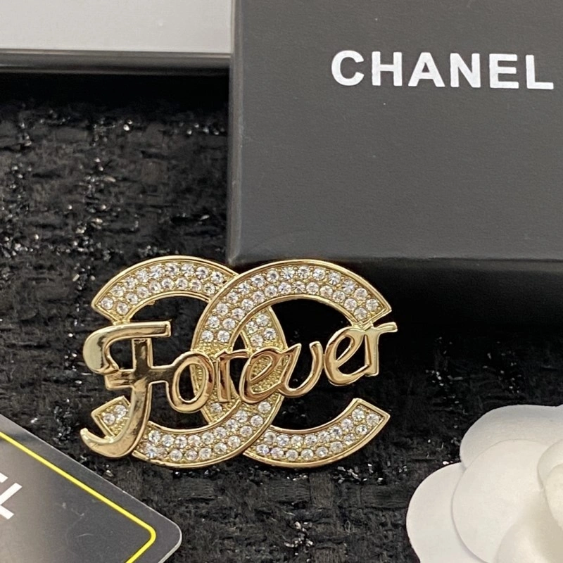 High fidelity Chanel Brooches