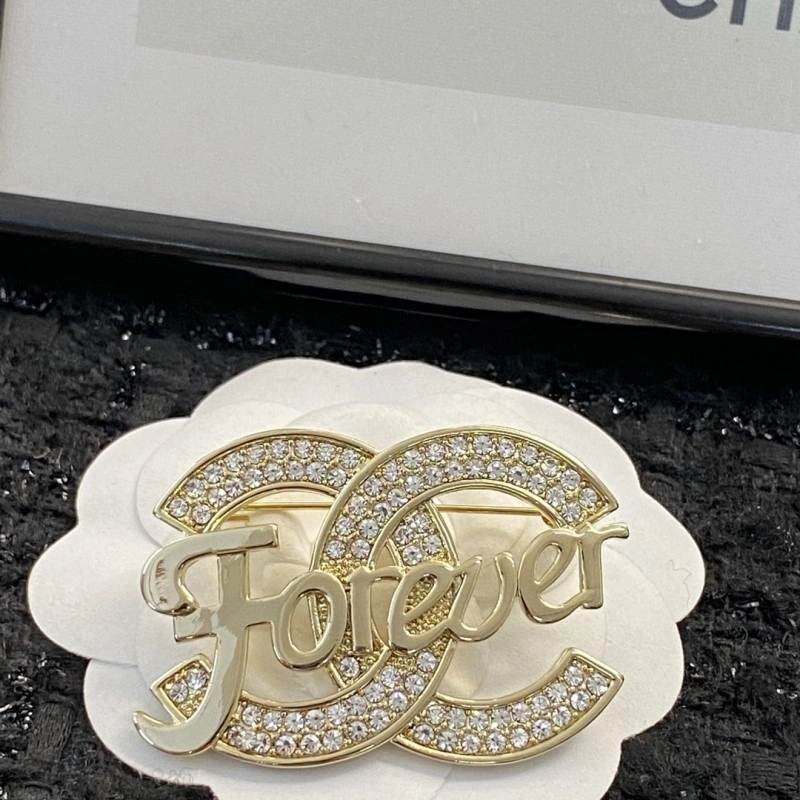 High fidelity Chanel Brooches