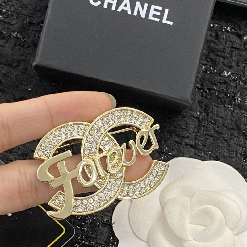 High fidelity Chanel Brooches