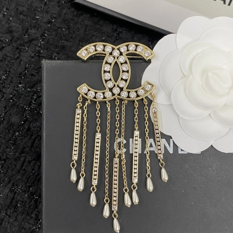 Accurate model Chanel Brooches