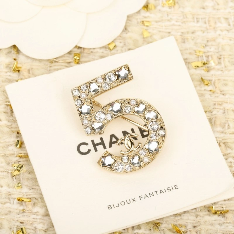 Accurate model Chanel Brooches