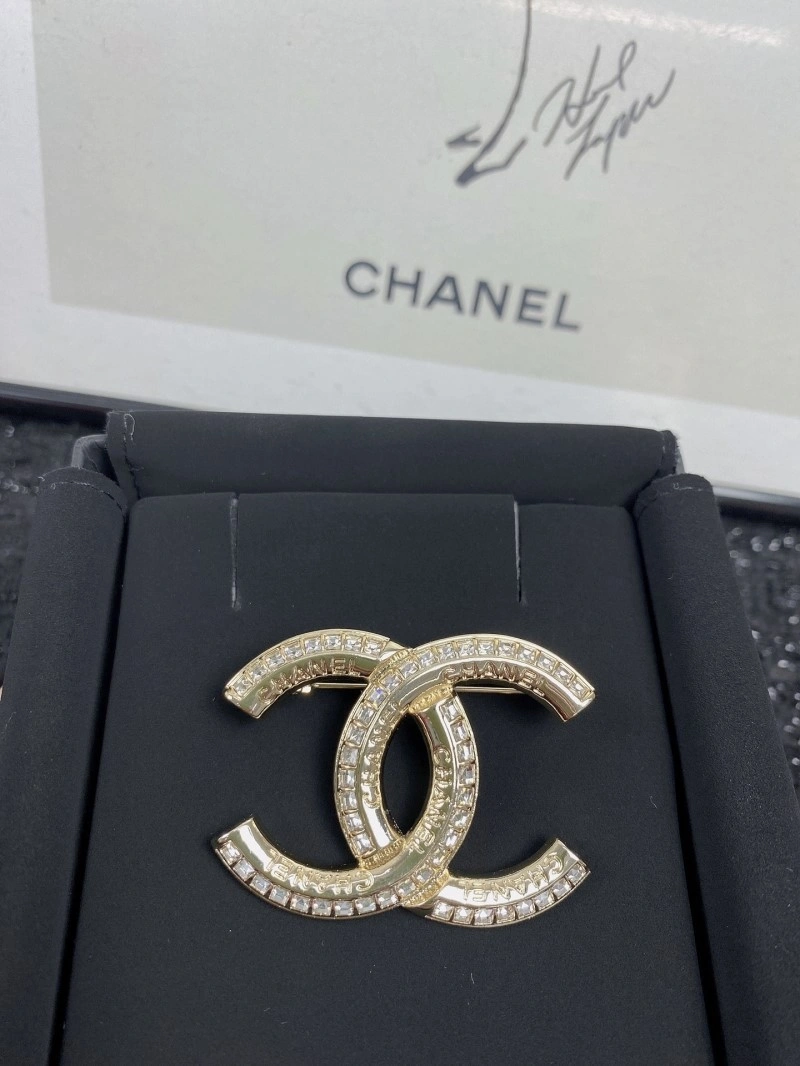 Exact replica Chanel Brooches