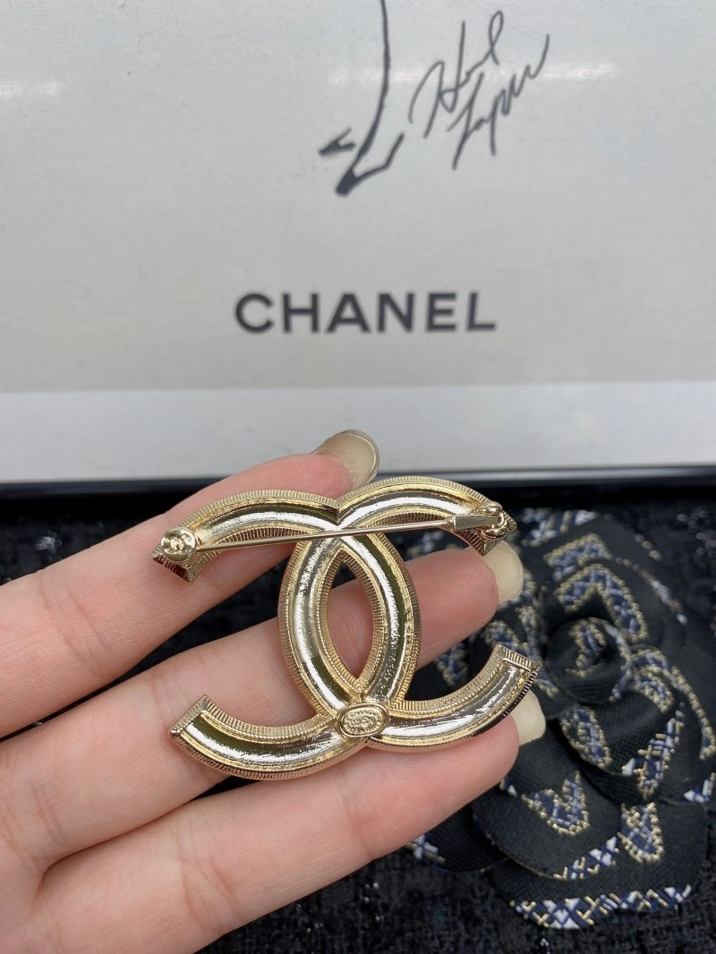 Exact replica Chanel Brooches
