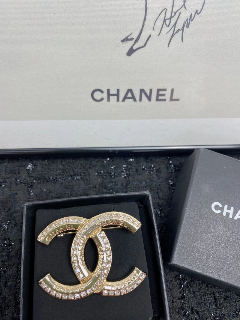 Exact replica Chanel Brooches
