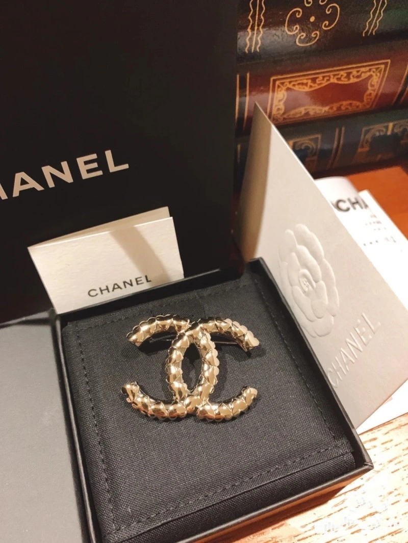 Exact replica Chanel Brooches