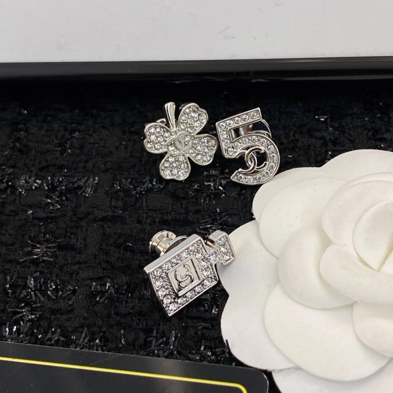 High accuracy Chanel Brooches