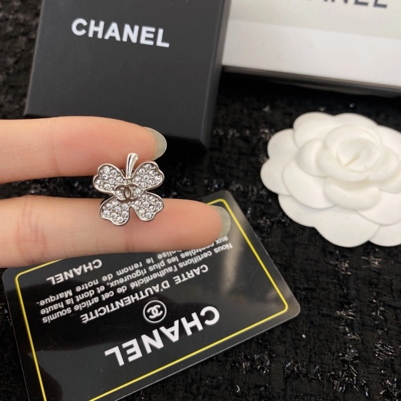 High accuracy Chanel Brooches