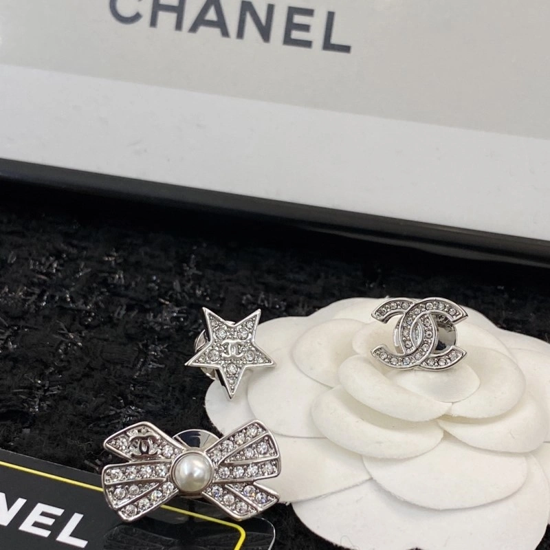 Perfect replica Chanel Brooches