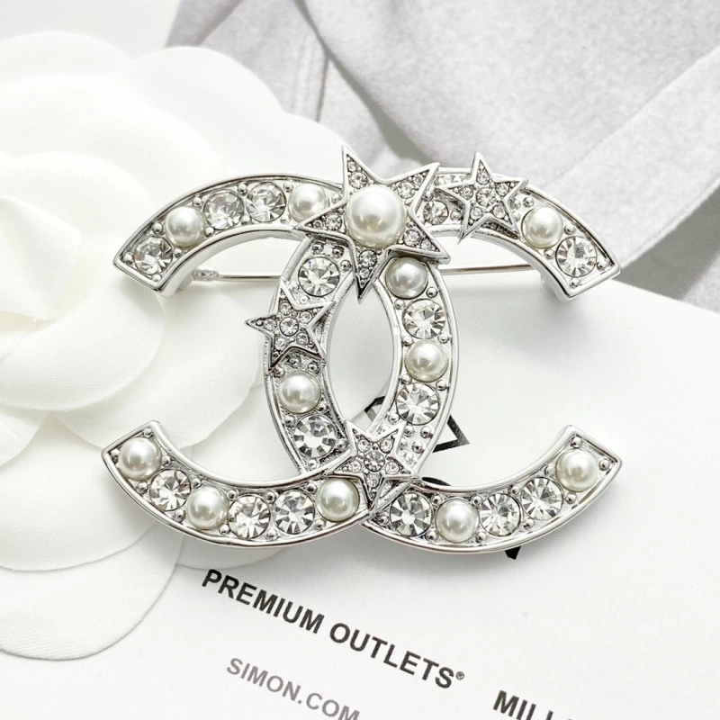 Accurate model Chanel Brooches