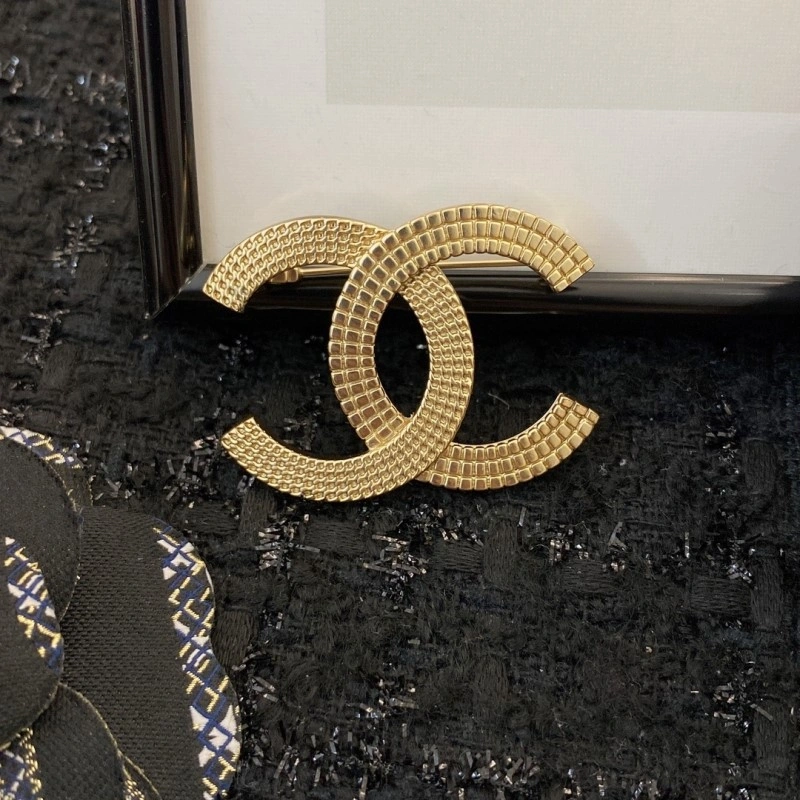 High accuracy Chanel Brooches