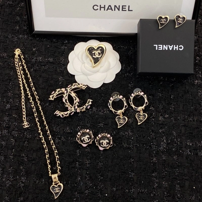 High accuracy Chanel Brooches