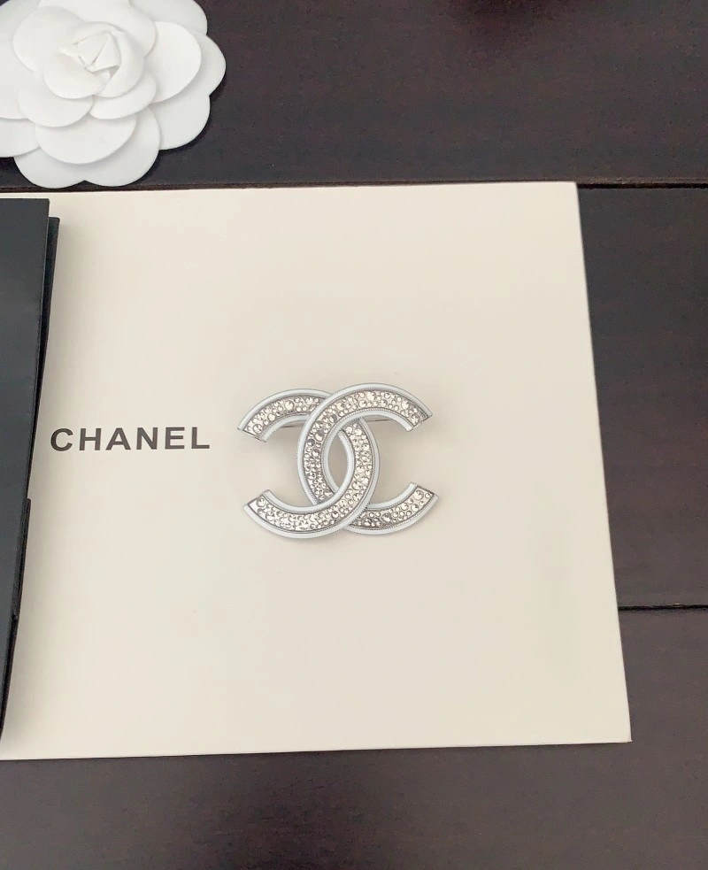 Brand-original Chanel Brooches