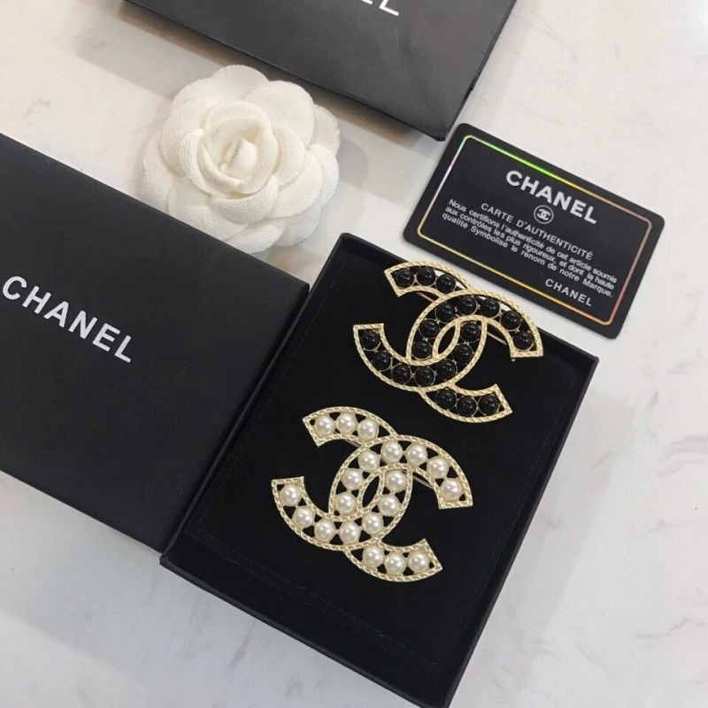 Brand-original Chanel Brooches