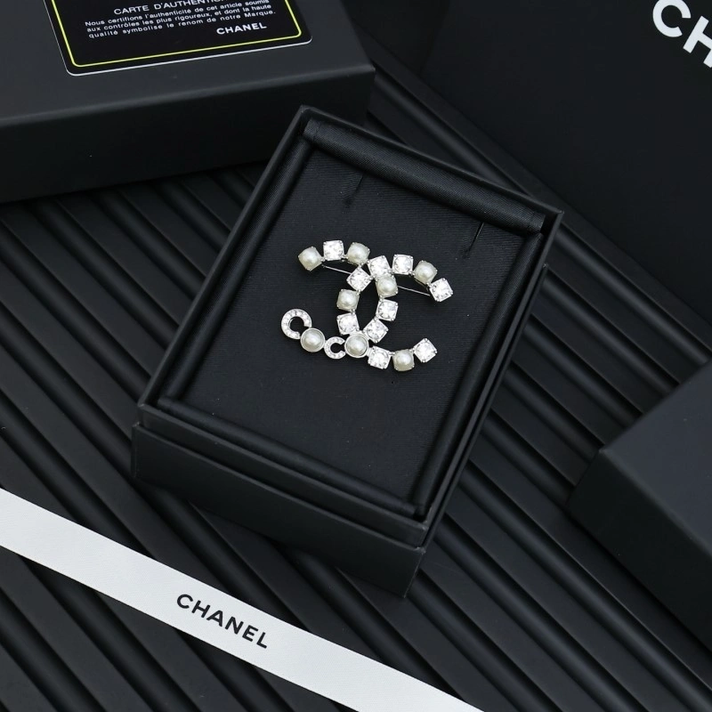 Exact replica Chanel Brooches