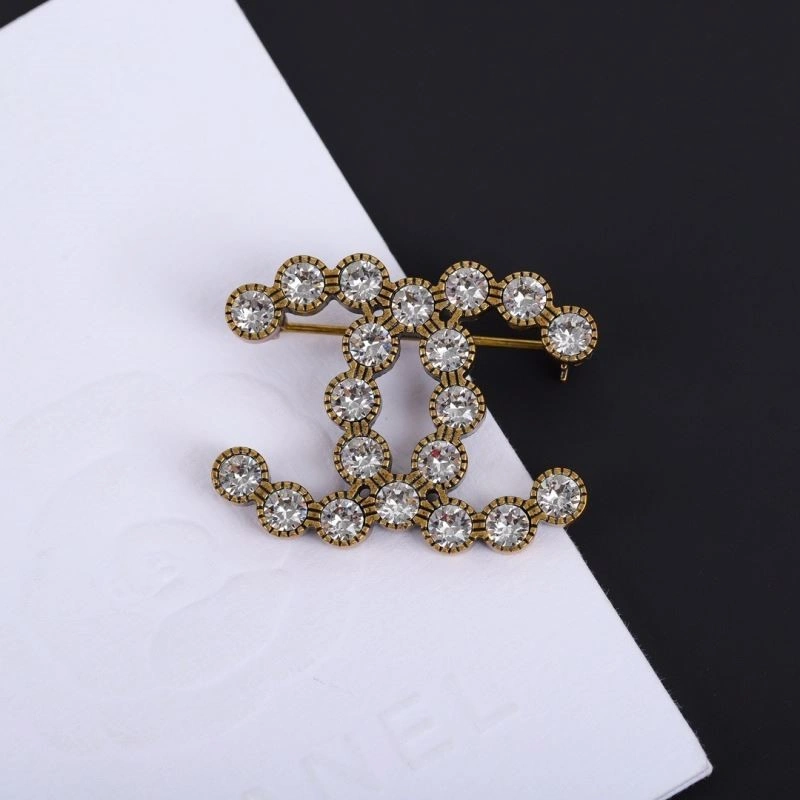 Accurate model Chanel Brooches
